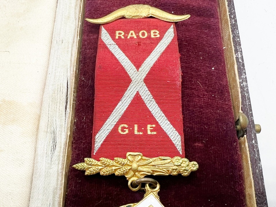 ANTIQUE / VINTAGE RAOB GLE MEDAL JEWEL 1932 BYDNAD LODGE WILLIAM ...