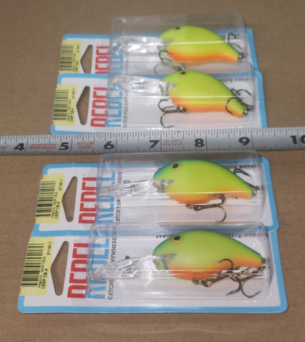 11-25 Lot of 4 Rebel Deep Wee R Fishing Lures Crankbait Yellow Parrot ...