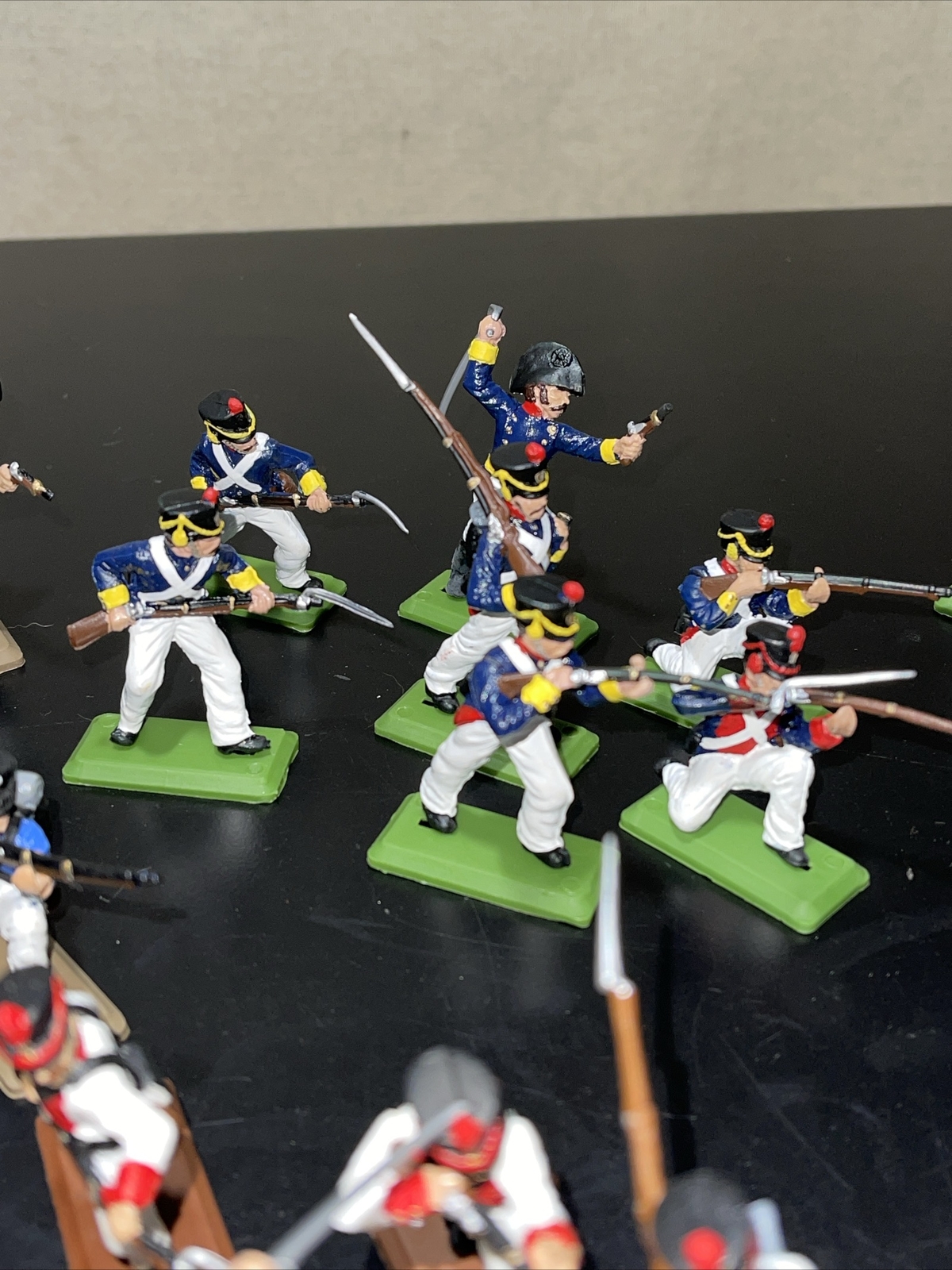 DSG ÁLAMO MEXICAN INFANTRY 54mm PAINTED PLASTIC- Uniform Color Vary | eBay