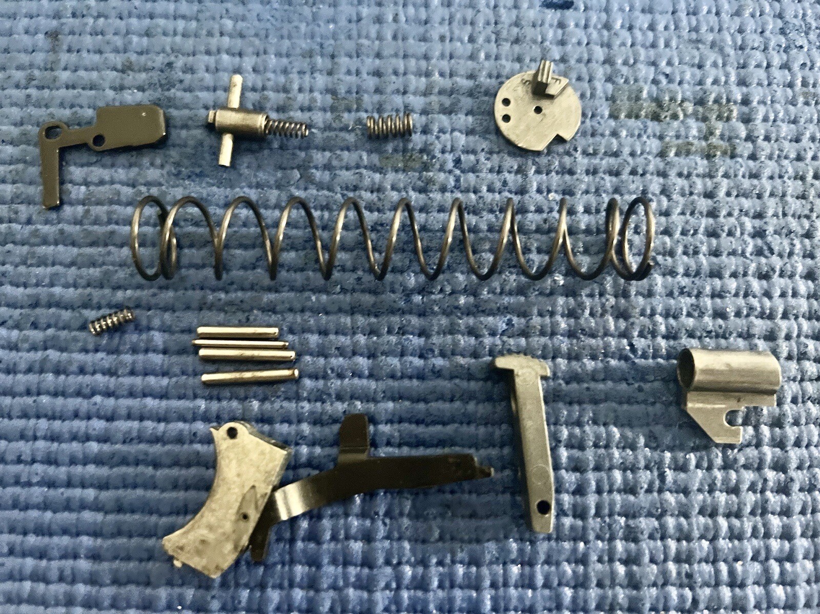 Davis Model P-32 32 ACP Trigger & Trigger Bar Mag Catch Pins Springs ...