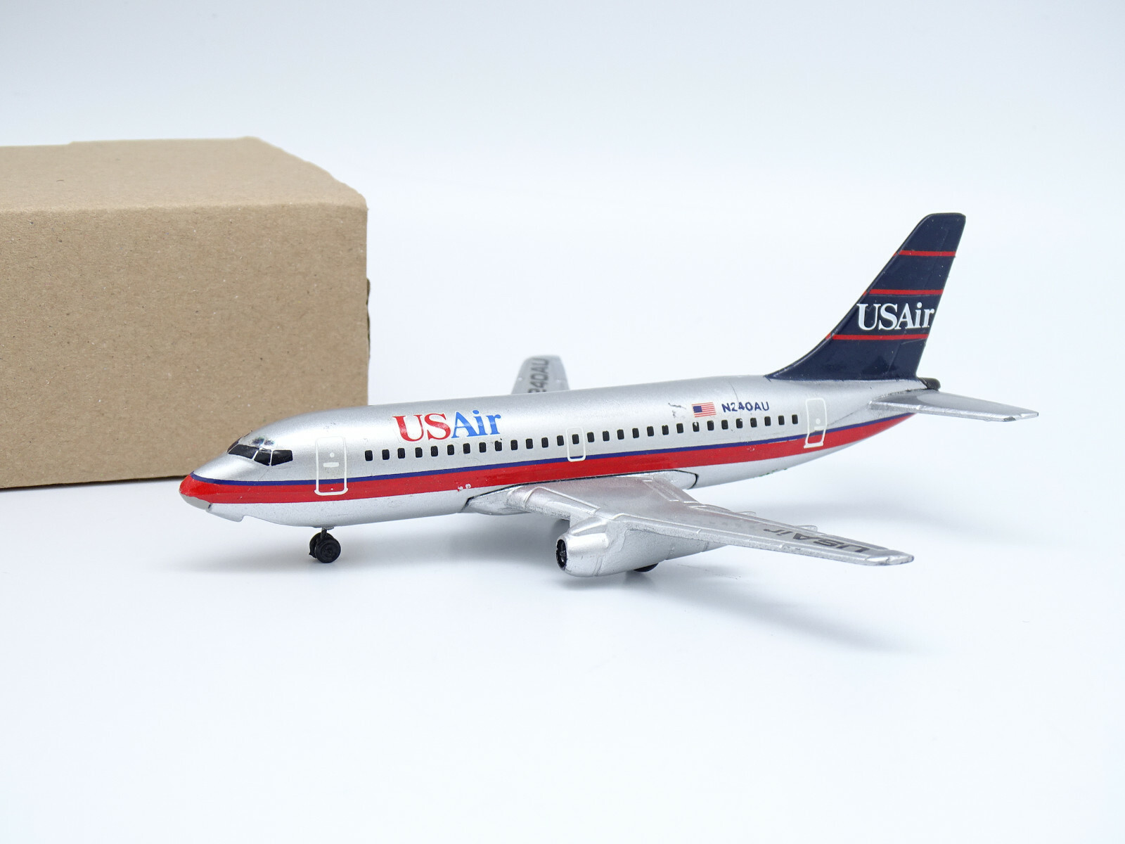 Ertl Metal Aircraft Airlines 1/400 - Boeing 737 US Air N240AU | eBay