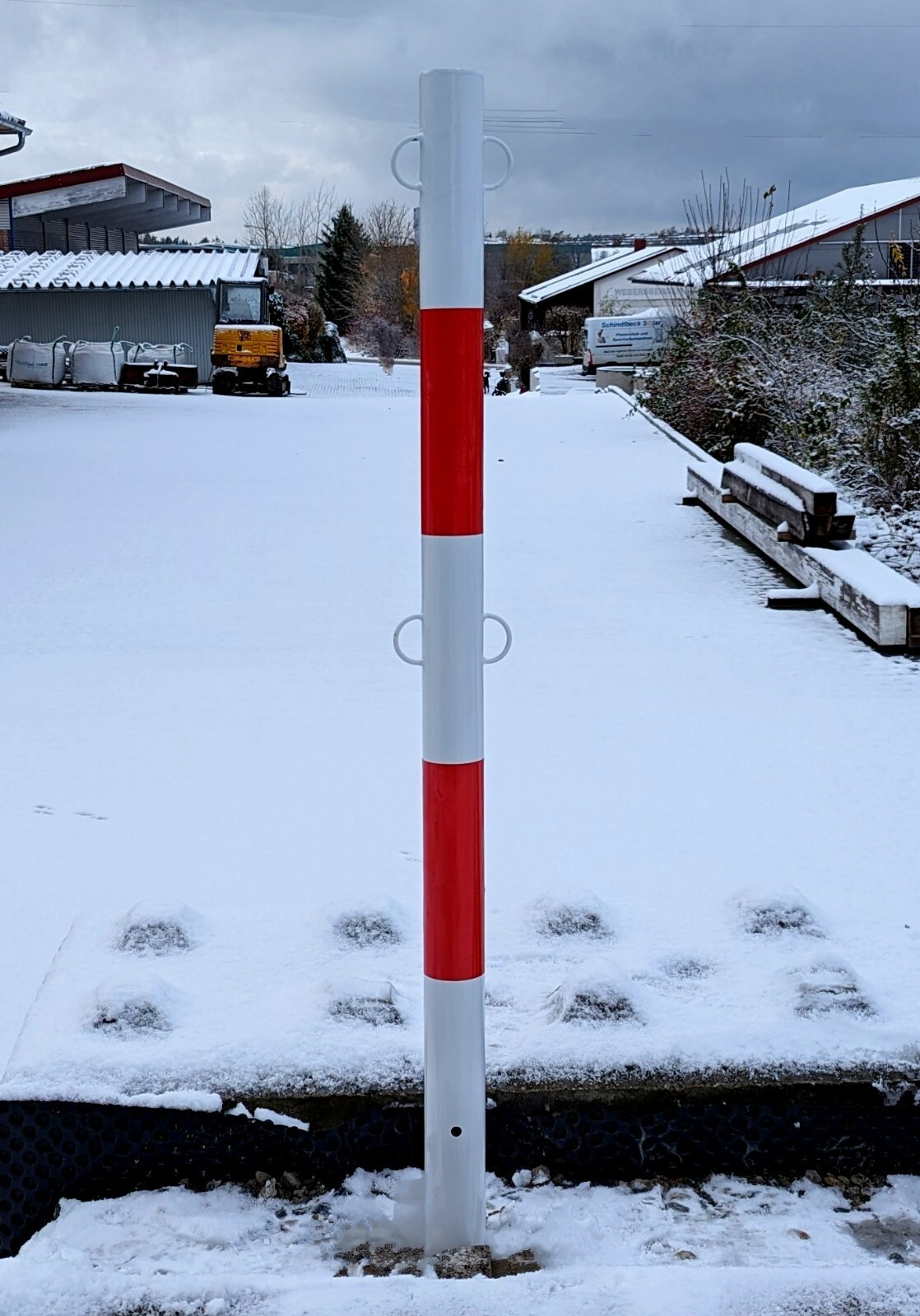 Rot/Weiß XL Stahl Absperrpfosten mit Kette zum Einbetonieren Pfosten ...
