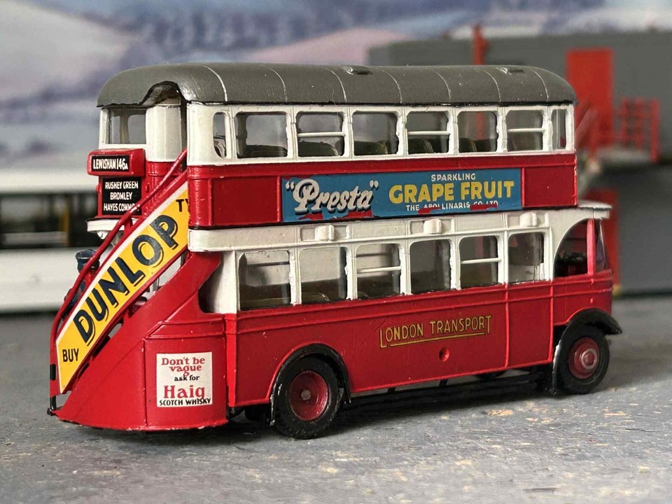 KIT BUS BUILT VARNEY MODELS AEC ST LONDON TRANSPORT WHITE METAL MODEL ...