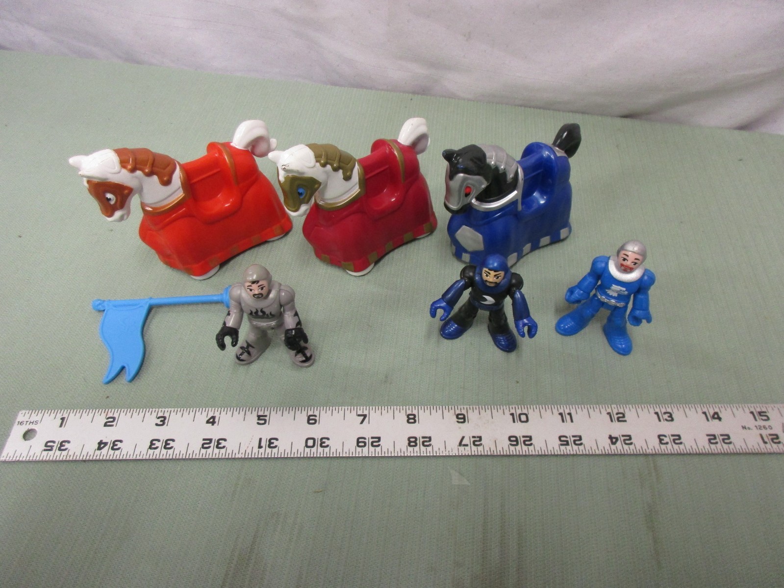 Fisher Price Imaginext Castle Eagle Talon Lion Horse Knights Jousting ...