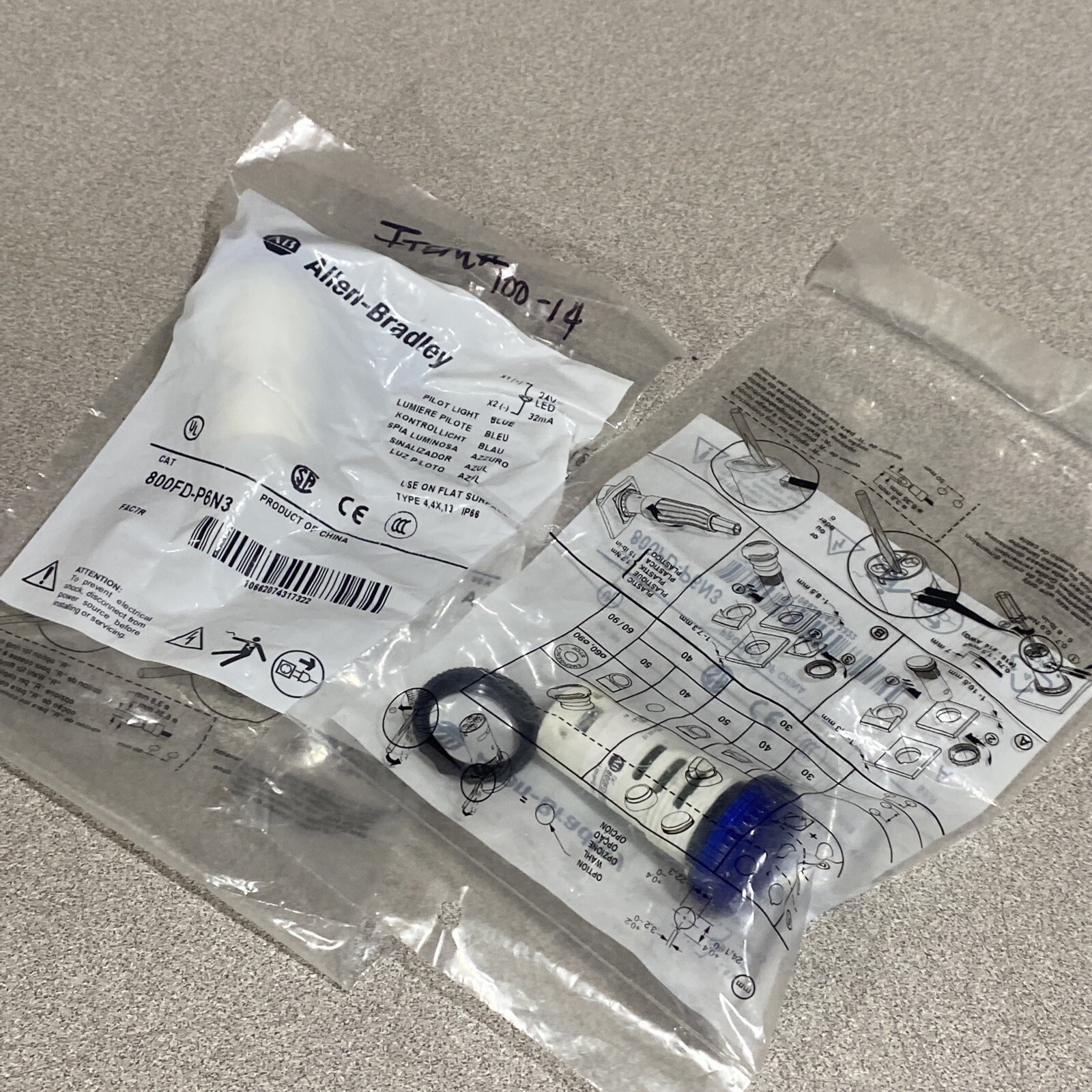 Lot Of 2 - Allen Bradley 800FD-P6N3 LED PILOT LIGHT SER. A, 32MA, 24V ...