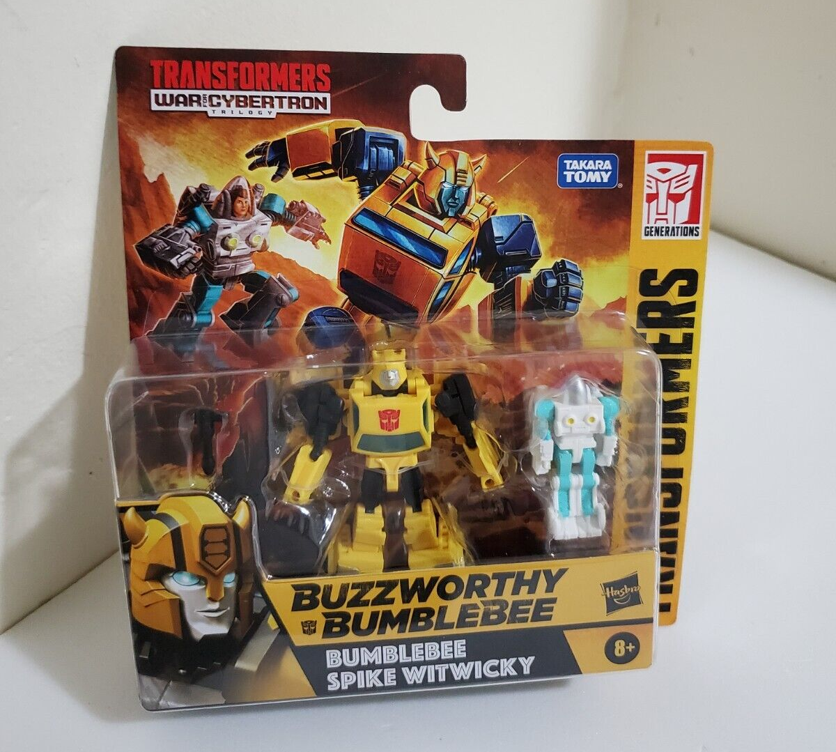 Transformers Buzzworthy Bumblebee War Cybertron Core Bumblebee & Spike ...