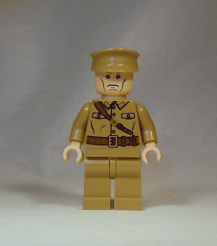 Genuine LEGO Indiana Jones Colonel Dovchenko Minifigure 7626 7628 Tan ...