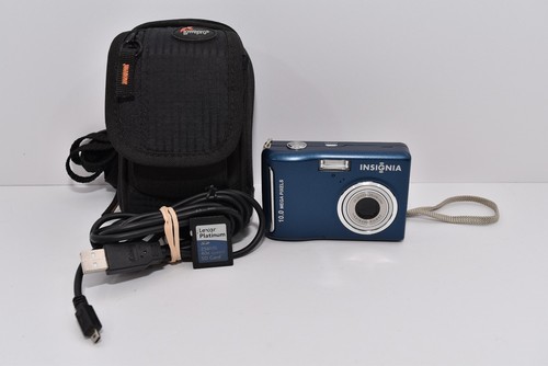 Insignia NS-DSC10B 10.0MP Blue Digital Camera w/ Lowepro Bag & 256MB ...