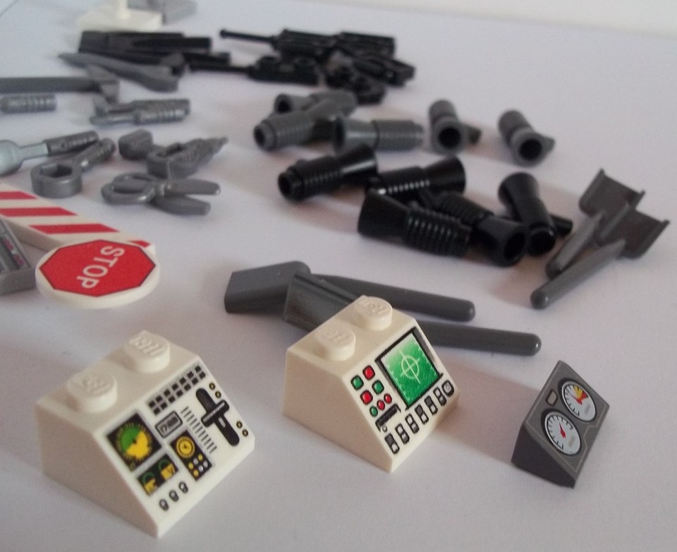 LEGO city tools accessories signs posts screens ++ | eBay UK