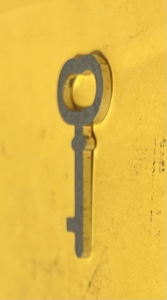 Authentic Key Lane Miniature Mini Cedar Chest Box 10 KEY ONLY LOT/FREE ...