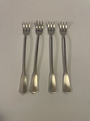 Oneida COLONIAL ARTISTRY Deluxe Distinction Stainless 4 Cocktail Forks ...