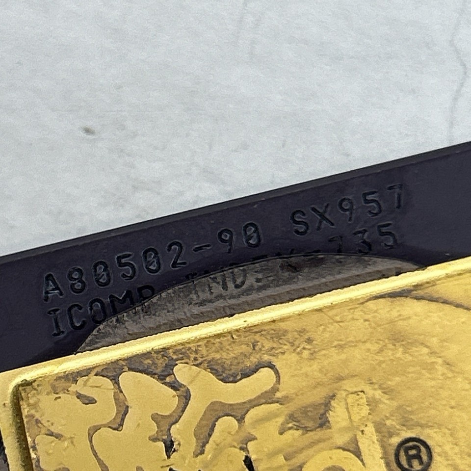 Intel Pentium 90 Mhz CPU 1992 P90 A80502-90 Gold Top Processor SX957 N ...