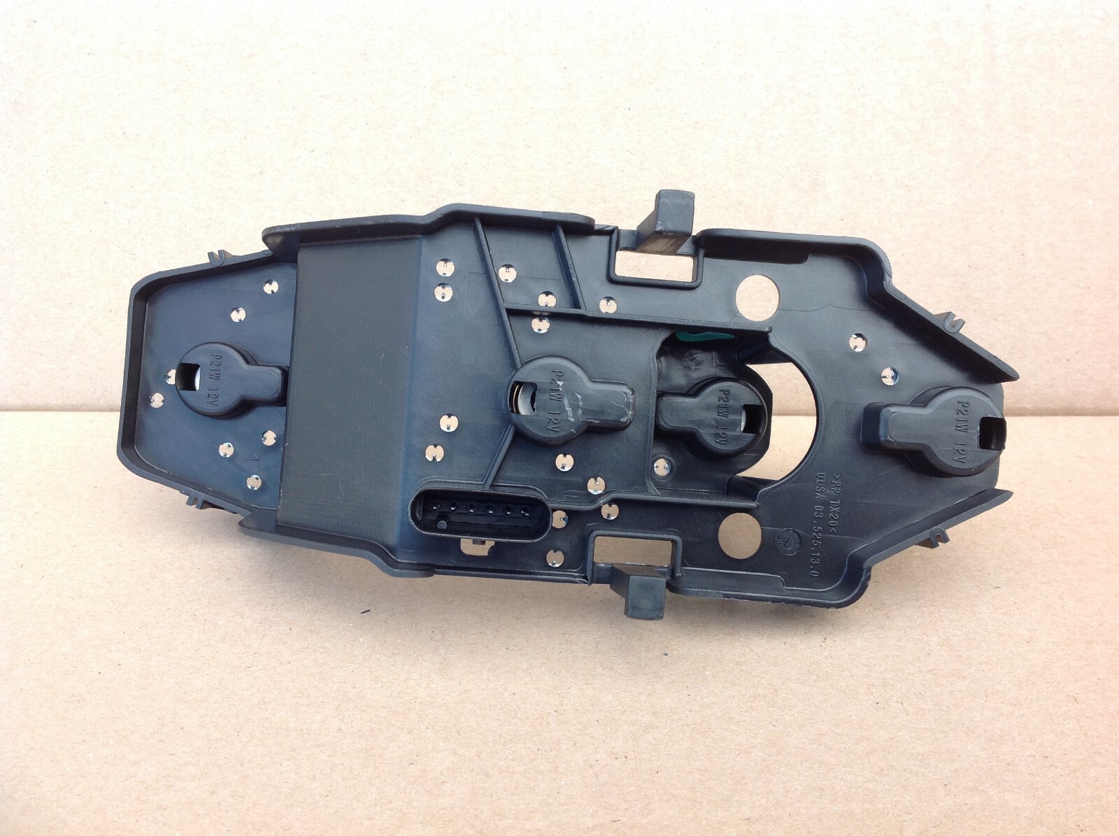 MINI ONE COOPER JCW F55 F56 F57 REAR LIGHT LAMP BULB HOLDER SOCKET 2014 ...