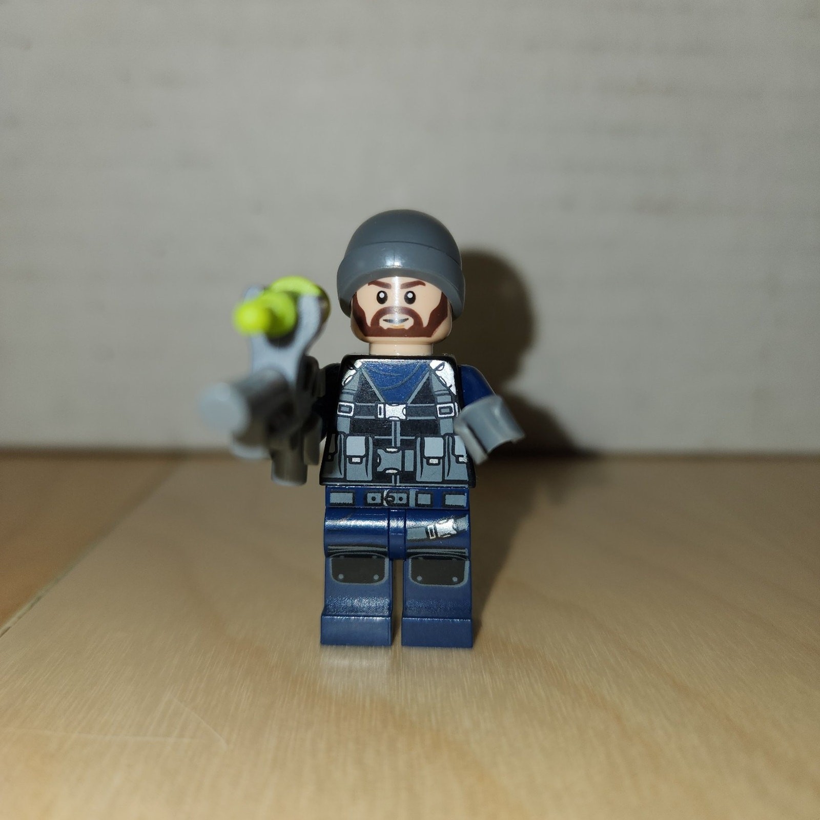 Lego Jurassic World ACU Guard minifig | eBay