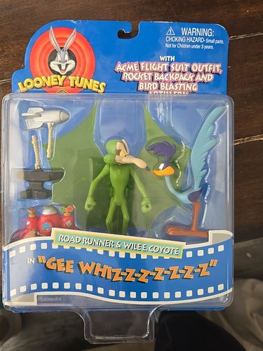 Looney Tunes Road Runner & Wile E. Coyote Gee Whizzzz Action Figures ...