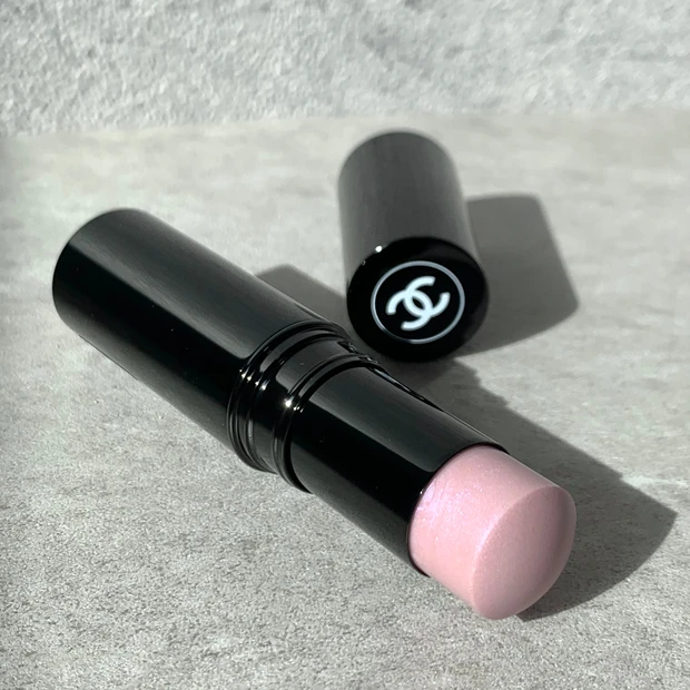 CHANEL LILAS Baume Essentiel Multi-Use Glow Stick Highlighter 8g | eBay