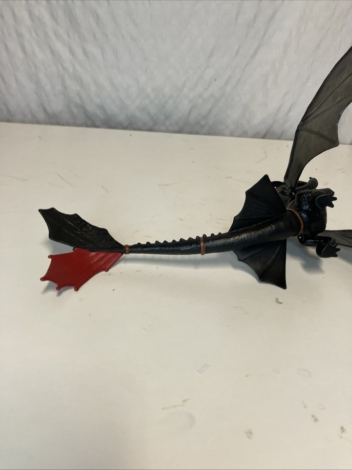 2014 DWA How To Train Your Dragon Toothless Night Fury Lunge Attack Toy ...