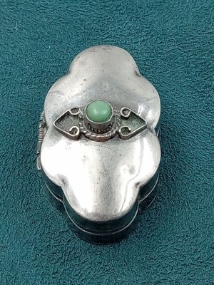 Old Sterling Silver Hinged Pill Box Green turquoise Stone Setting: 1.25 ...