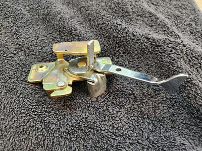 Genuine NOS OEM GE Dishwasher Door Latch WD13X43 Bin 6 | eBay