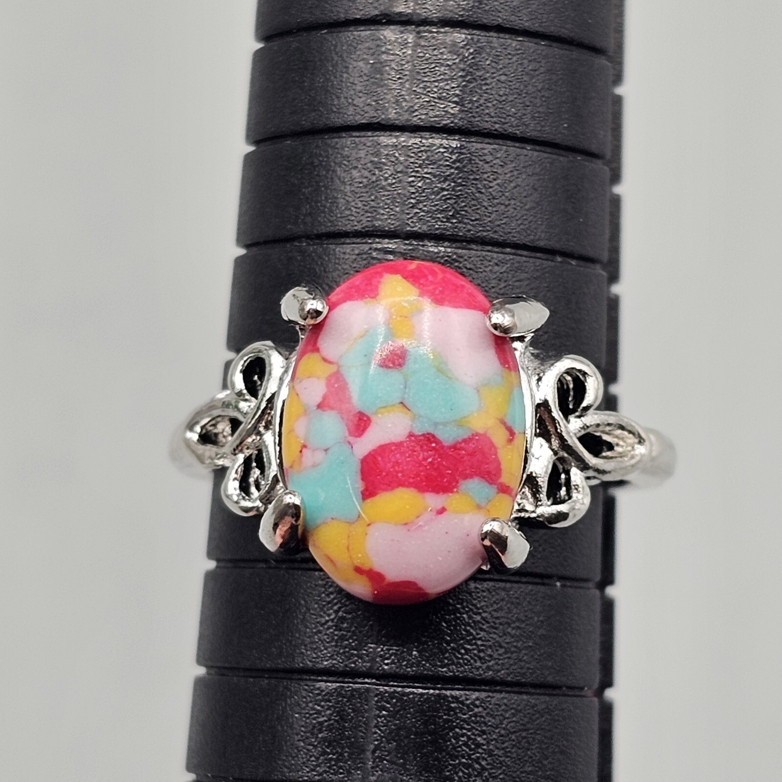 Color Pop Ring SIlver Tone Mottled Multicolor Cabochon Silver Tone Band ...