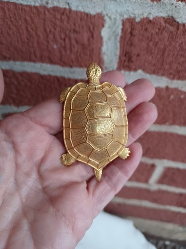 VINTAGE SIGNED MIRIAM HASKELL BRIGHT GOLD TONE FIGURAL TURTLE PIN ...