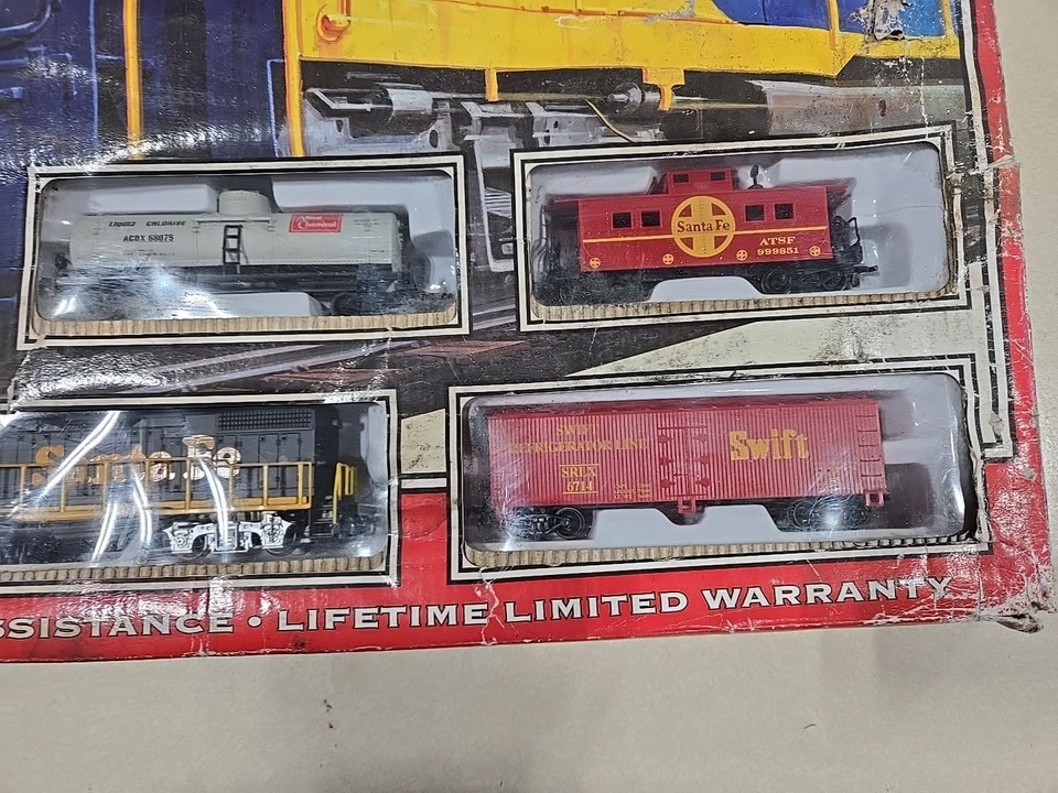 Diesel Thunder Complete And Ready To Run HO Scale Electric Train Set ...