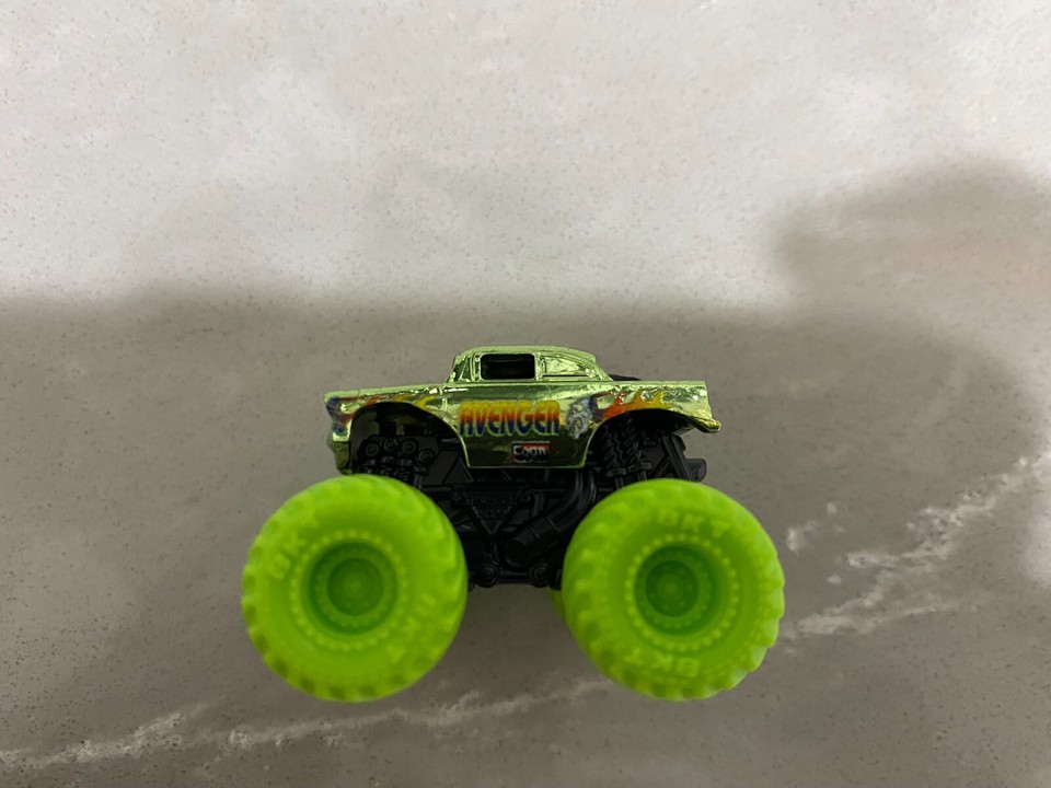 2024 Spin Master MONSTER JAM MINI Series 15 - Pick Your Trucks! New ...