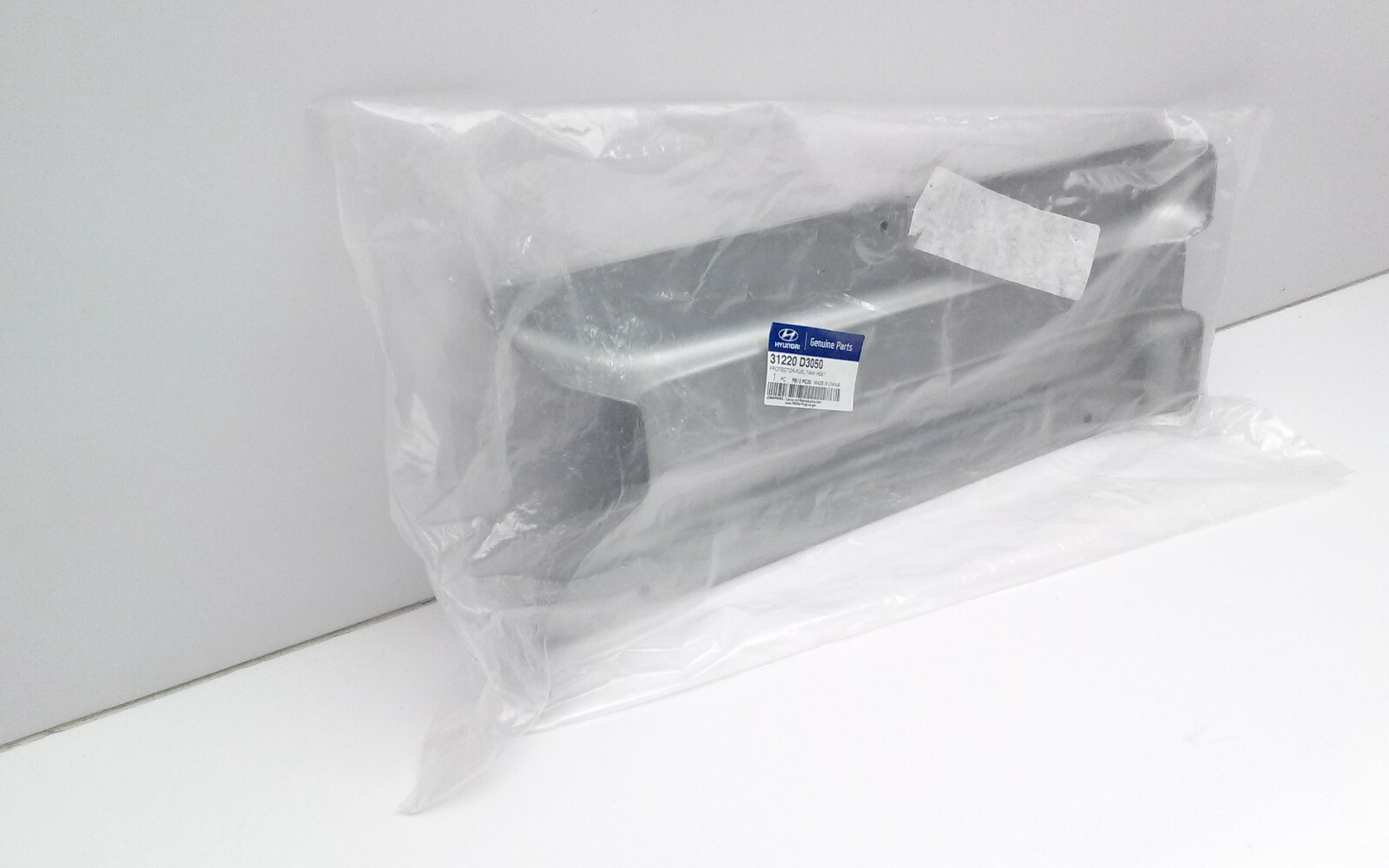 2016-2020+Hyundai+Tucson+Fuel+Tank+Shield+Protector+OEM+31220-d3050 for ...