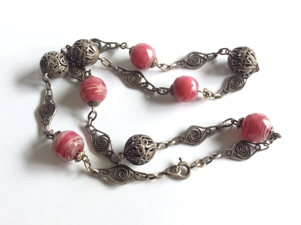 Collier Argent Perles Filigrane Verre facettes marbrées Rose Blanche ...