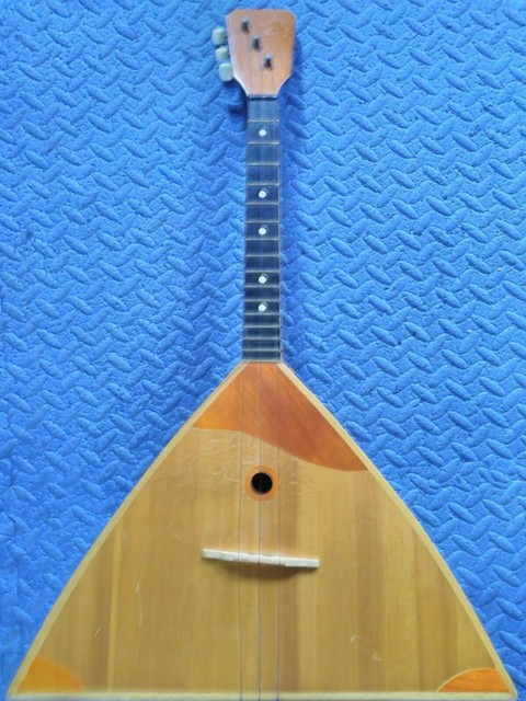 VINTAGE 1930s-40s 3 STRING RUSSIAN BALALAIKA GUITAR HAND CRAFTED RARE ...