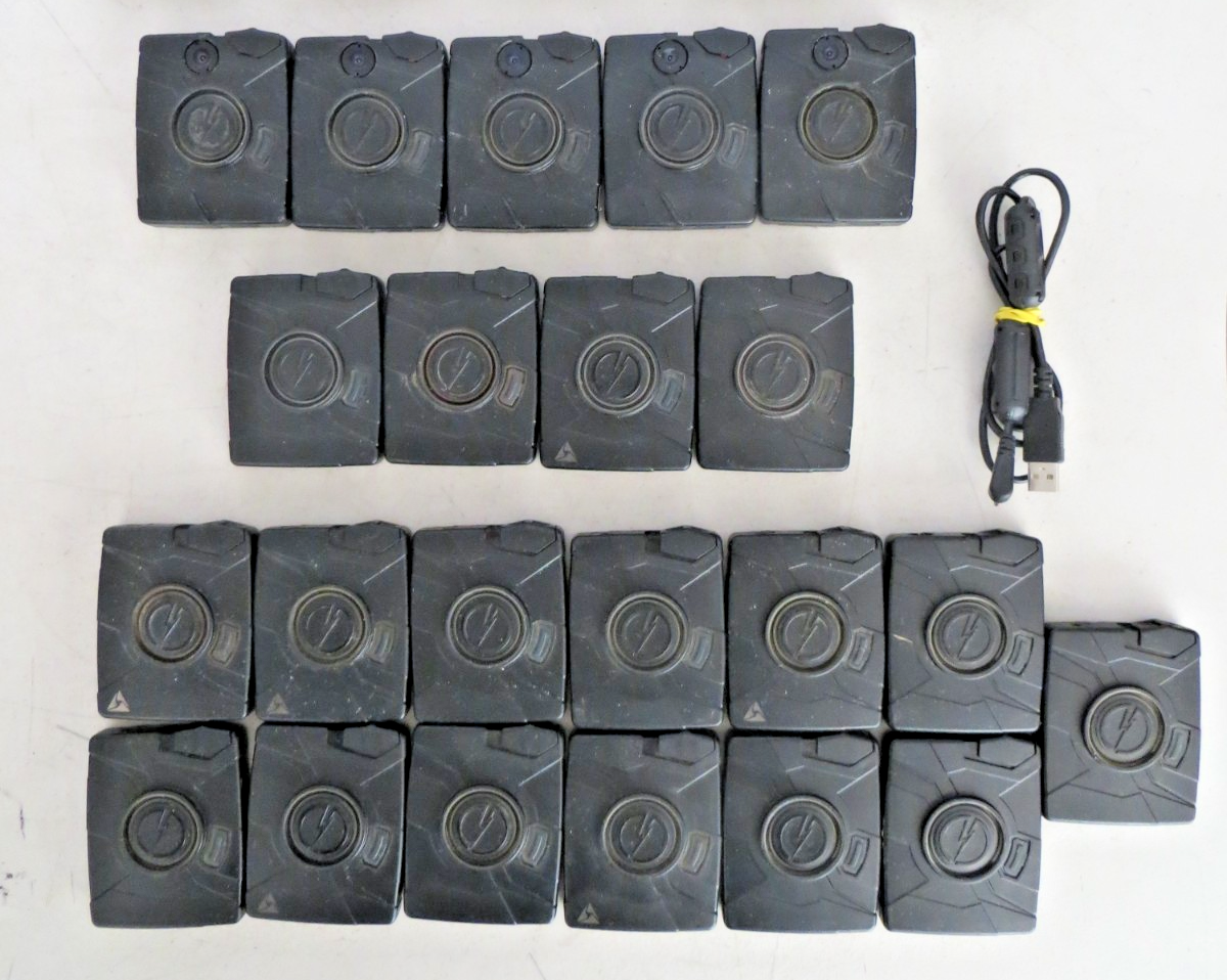 Lot of 22 AXON Body Cameras Flex/Body 1 Charge Cable POWER TESTED | eBay