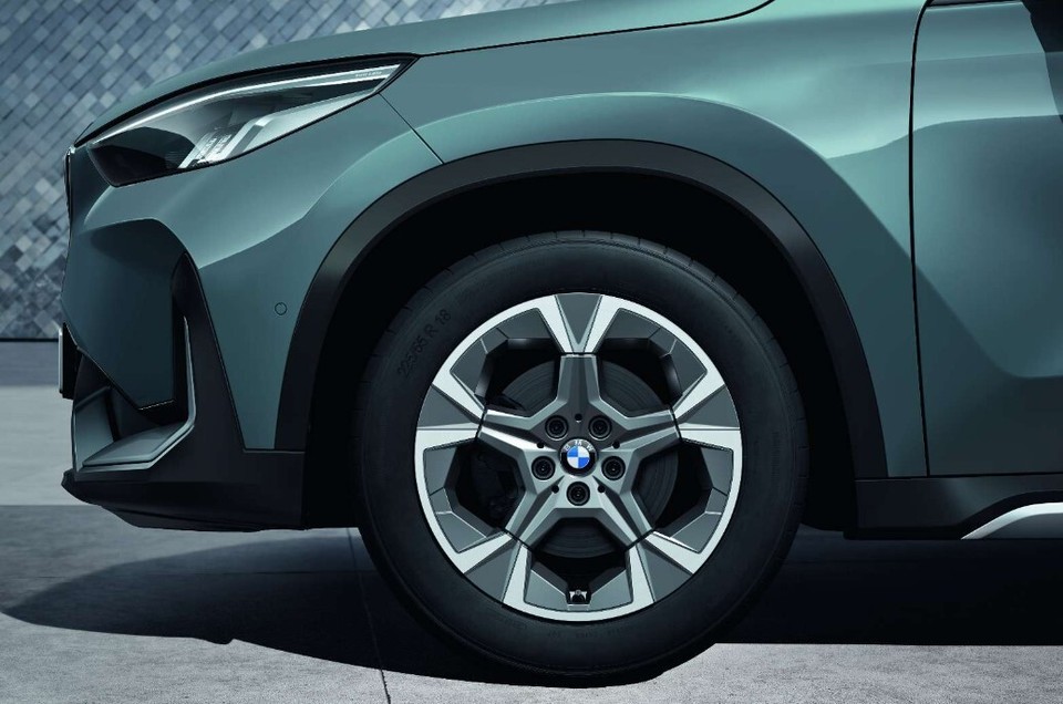 18" BMW X1 U11 Wheel Center Cap Cover | 36135A1FC75 | OE | Silver ...