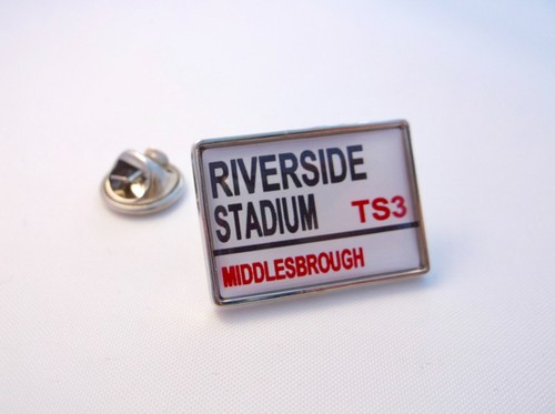 MIDDLESBROUGH STADIUM STREET ROAD SIGN LAPEL PIN BADGE GIFT | eBay