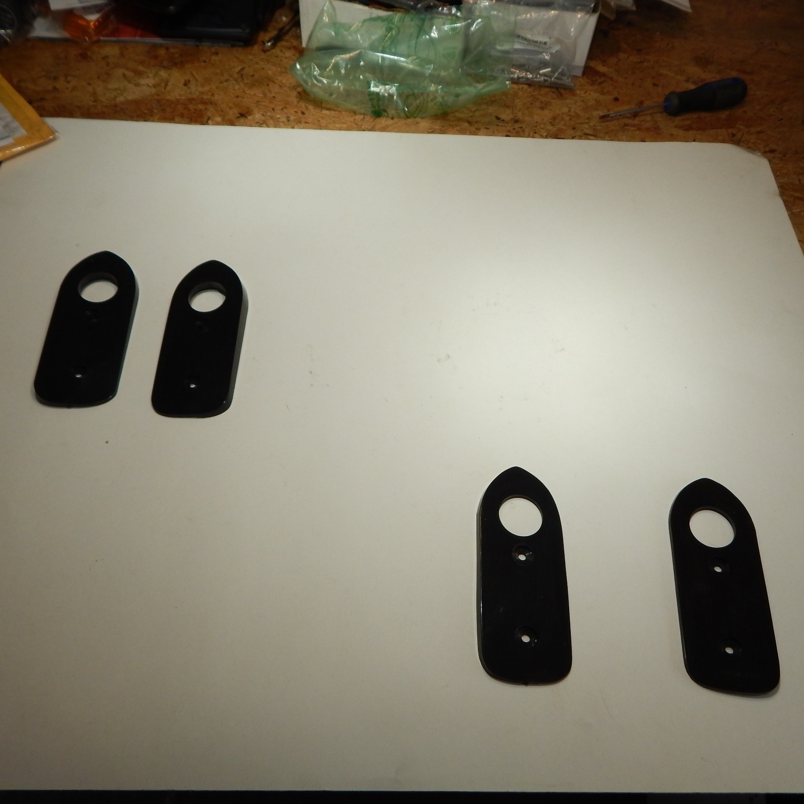 New Complete Side Marker Plinth Set of 4 Side Marker Lens Base MGB 1970 ...