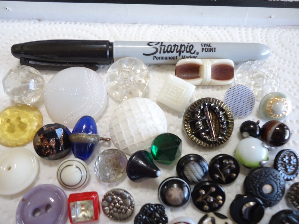 Lot of 45 Vintage Antique Glass Buttons 1/2" to 1 1/4" | eBay