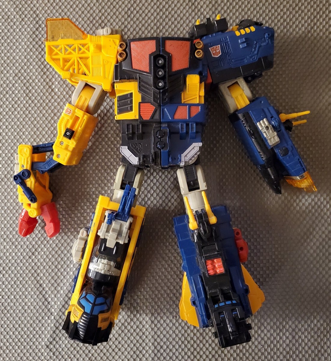 Transformers Energon Omega Supreme