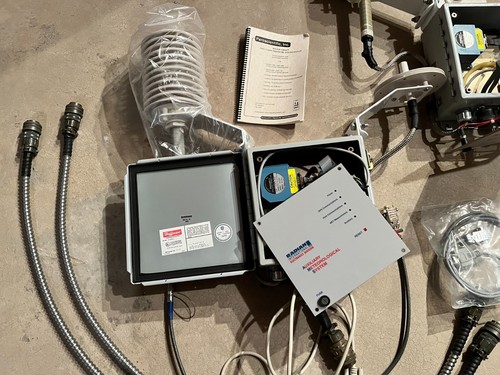 Paro scientific digital barometer and Vaisala RH sensors with shields ...