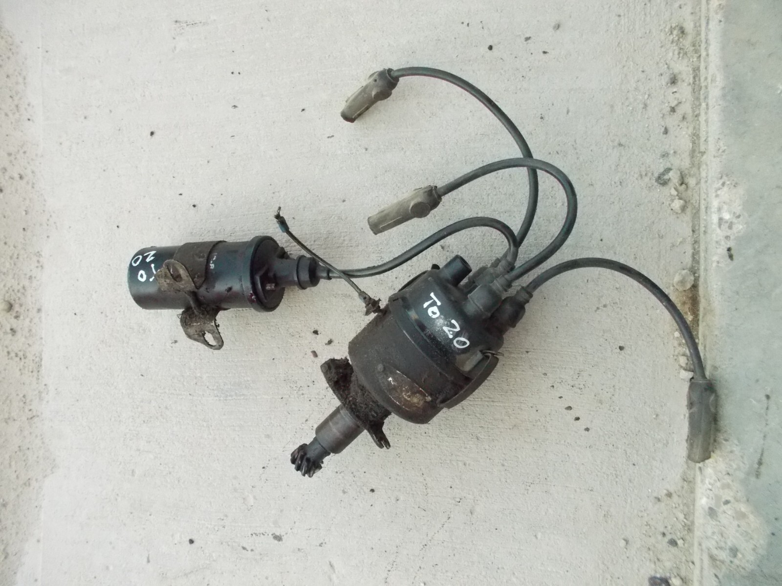 Ferguson TO30 Tractor engine motor distributor drive assembly w/ coil ...