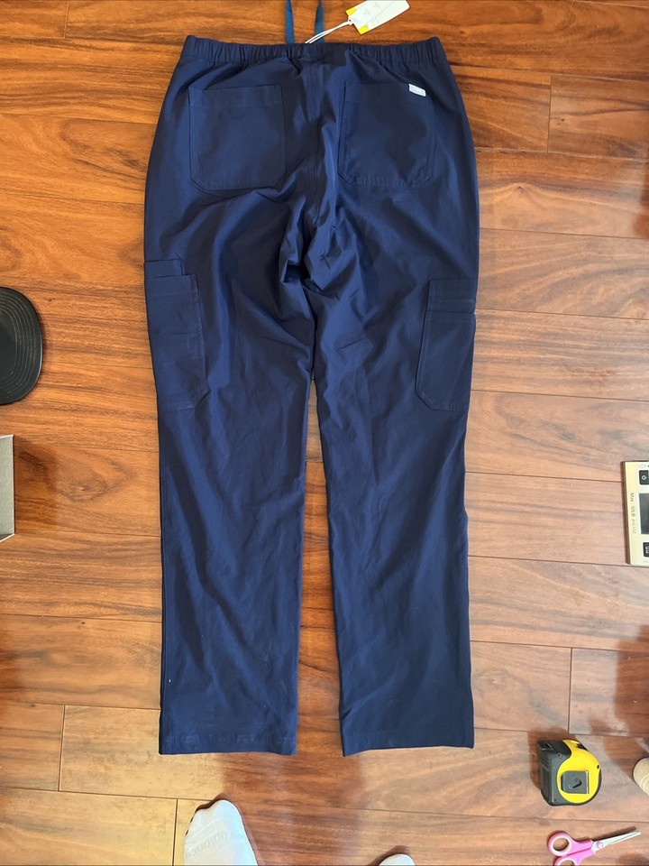 FIGS Cairo FreeX Lined Cargo Scrub Pants Men's Sz Medium Navy Blue NWT ...