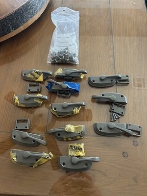 Andersen 200 series Clip lock and keeper with screws kit / SANDTONE ...