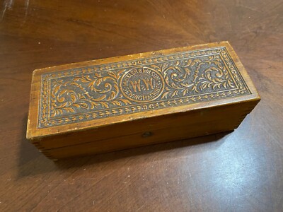 Wheeler & Wilson Sewing Machine Wooden Box Carved Lid - one crack. Box ...