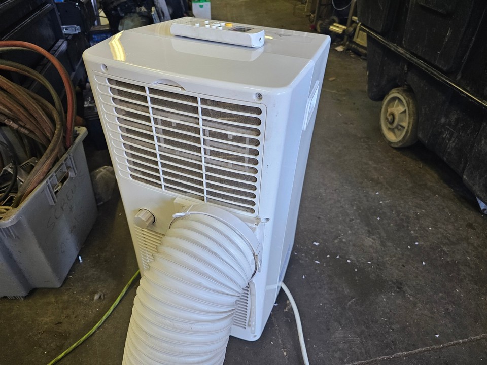 Comfee SACC Portable Air Conditioner/AC w/Remote Control, 2-Speed ...