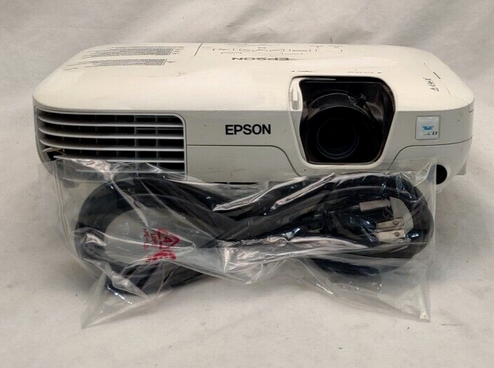 Epson PowerLite S7 H328A LCD Projector 2300 ANSI Lumens 1465 Lamp Hours ...