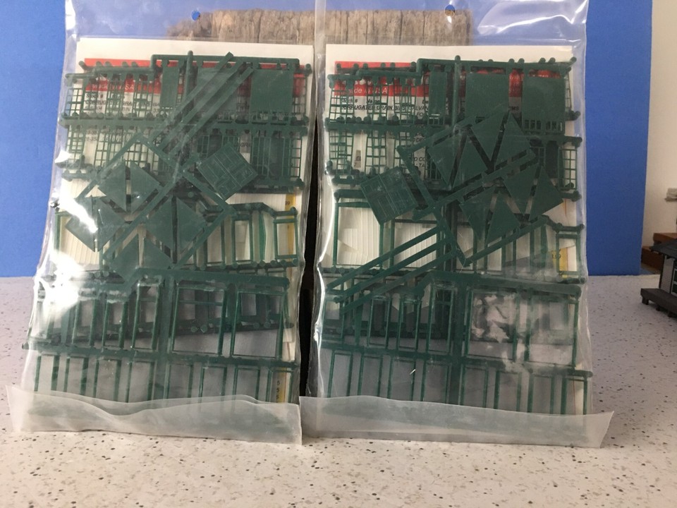 Rix Products HO Scale Board & Batten Buildings, 1 & 2 sealed plastic ...