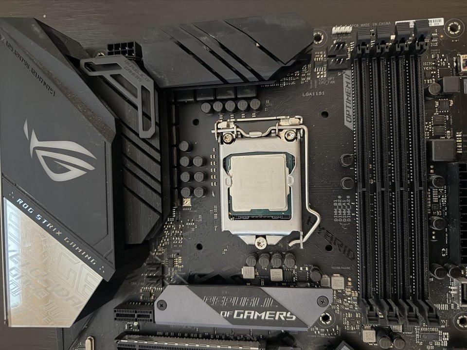 ASUS ROG STRIX Z390-E Gaming ATX Motherboard W/ Intel i9-9900K ...