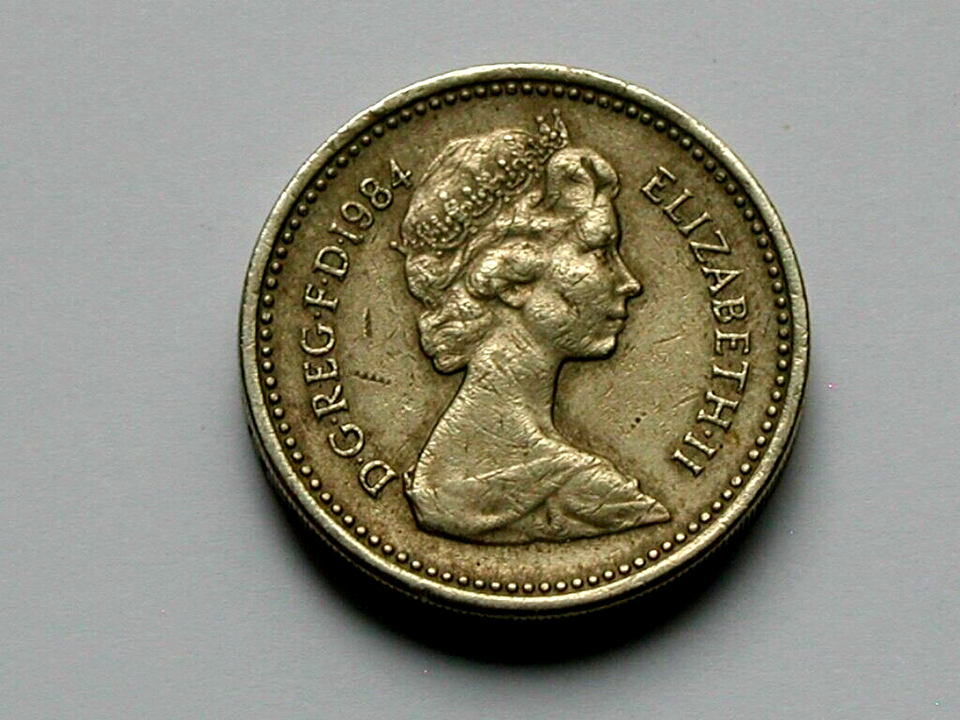 1984 UK (British) Elizabeth II Coin - 1 POUND (£1) - edge lettering | eBay