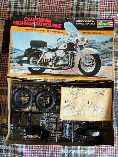 New Revell California Highway Patrol Bike Harley Davidson 1200 Electra ...