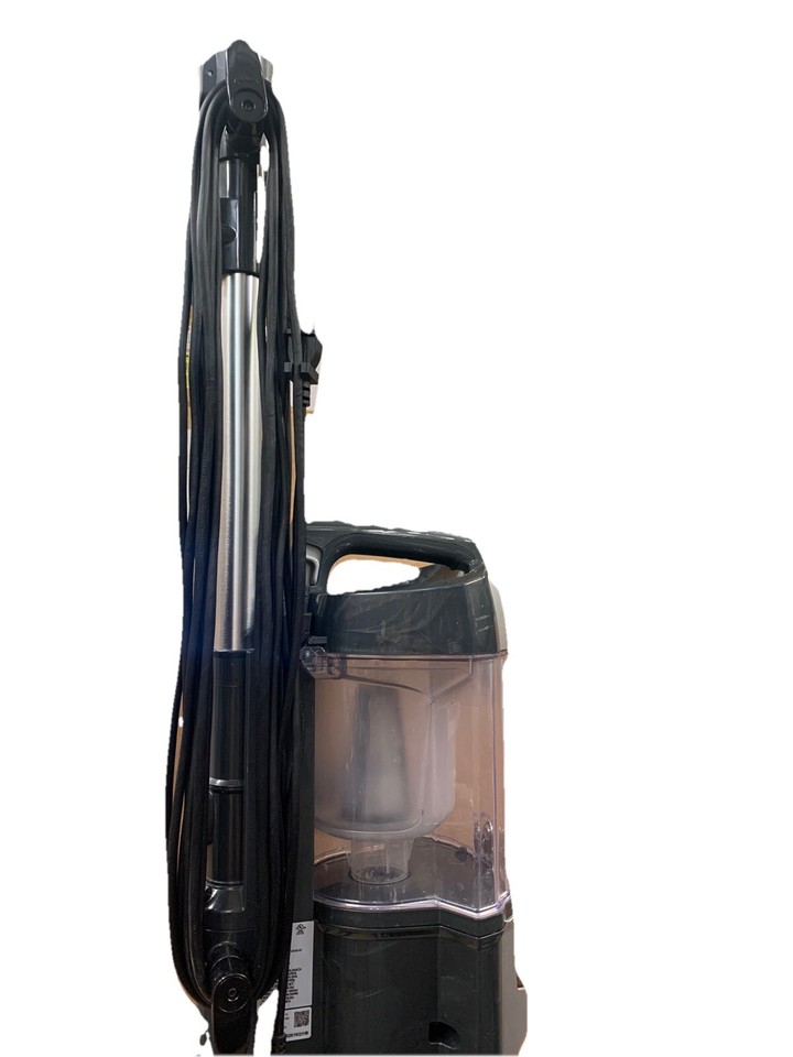 Shark UV730 Navigator Lift-Away with Self Cleaning Brushroll Upright ...