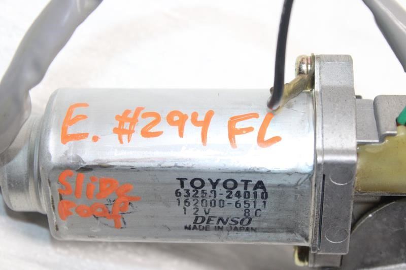 2002 LEXUS SC430 Z40 CONVERTIBLE #294 SLIDE ROOF DRIVE GEAR MOTOR LEFT ...