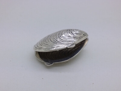 Continental 800 Silver Novelty Mussel Shell Pill Box | eBay